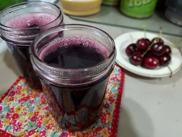 Canning Cherry Juice Concentrate with the Help of a Steam Juicer